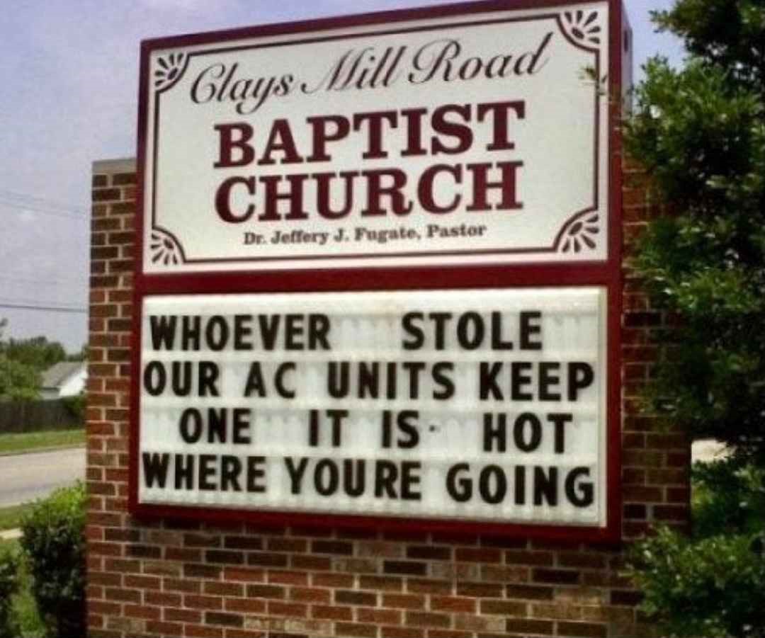 21 Funny and Clever Signs That Had Everyone Laughing