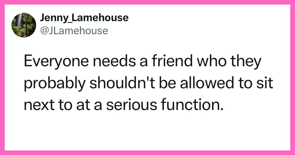 25 Funny Tweets That Capture Friendship Better Than Any Hallmark Card